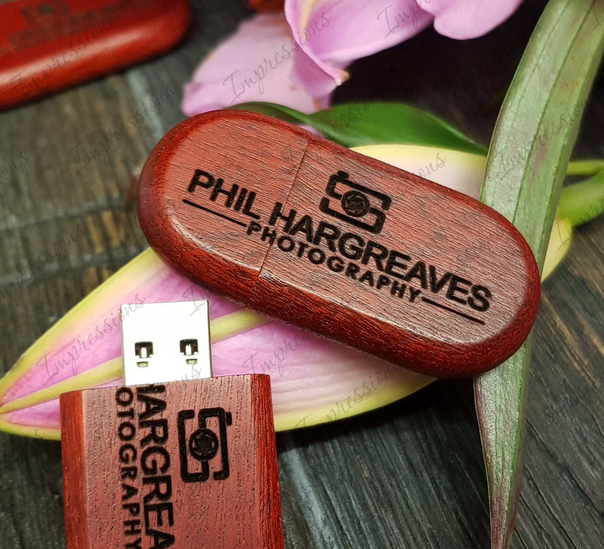 Redwood Mahogany Wooden Pebble USB Flash Drive Storage Pen + Flip-Box ...